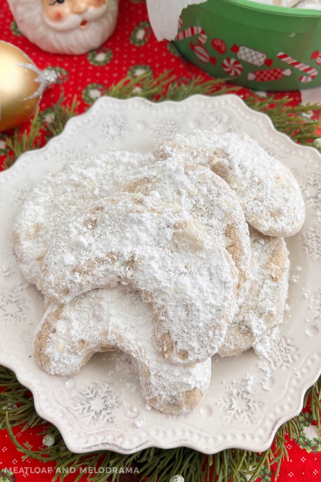 Easy Crescent Cookies Recipe - Meatloaf and Melodrama