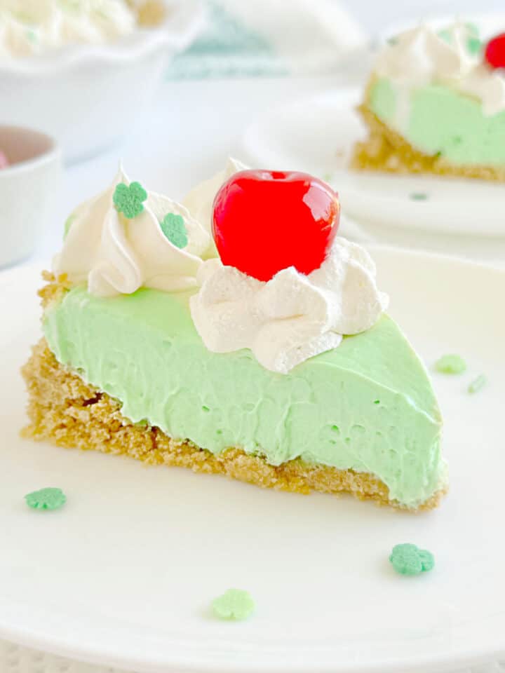 Shamrock Pie (St. Patrick's Day Pie) - Meatloaf and Melodrama